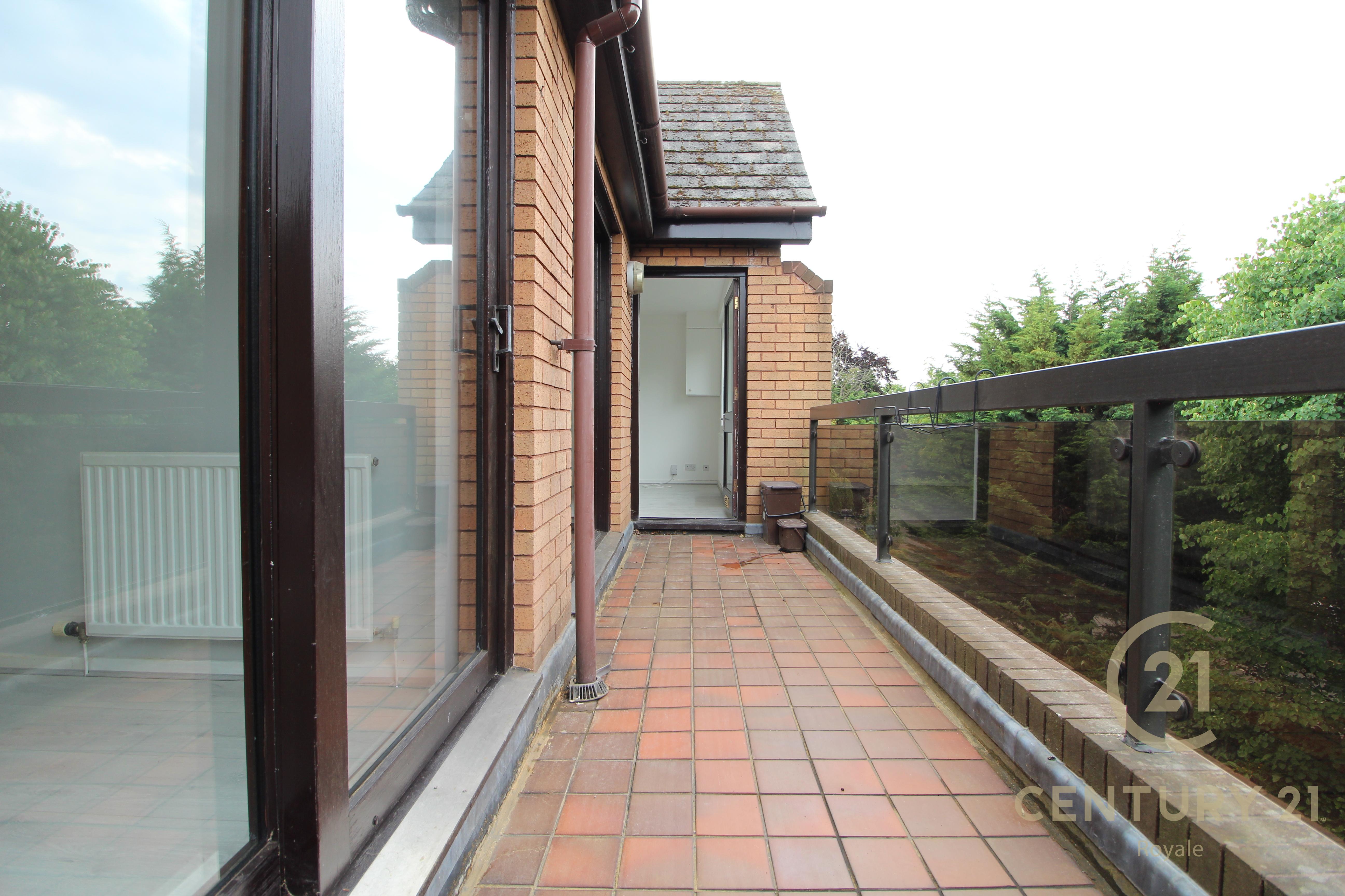 Coombe Lane West Kingston upon Thames KT2 - Century 21 United Kingdom