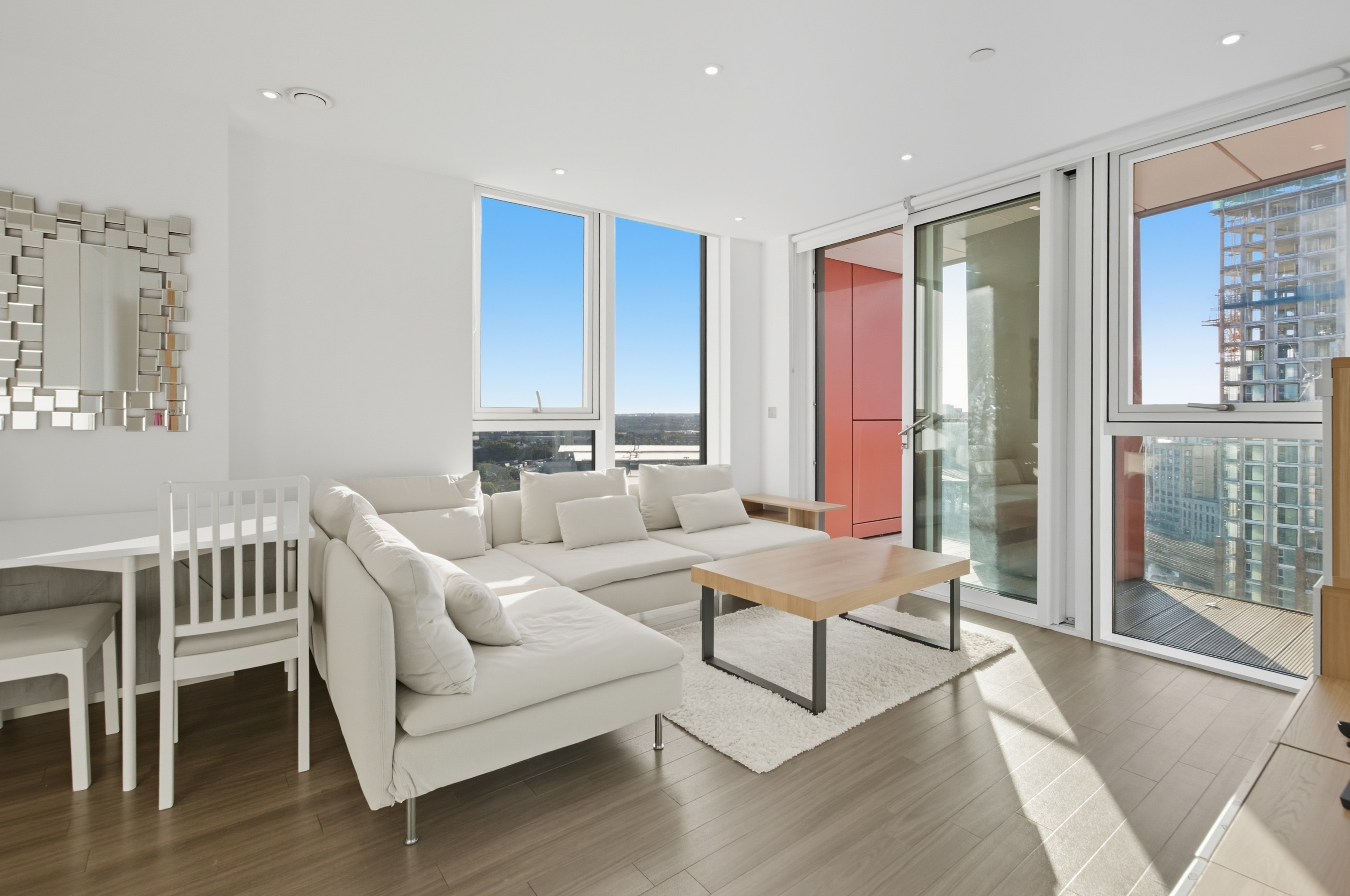 Pinto tower, Hebden Place, Nine Elms Point, SW8 - Century 21 United Kingdom